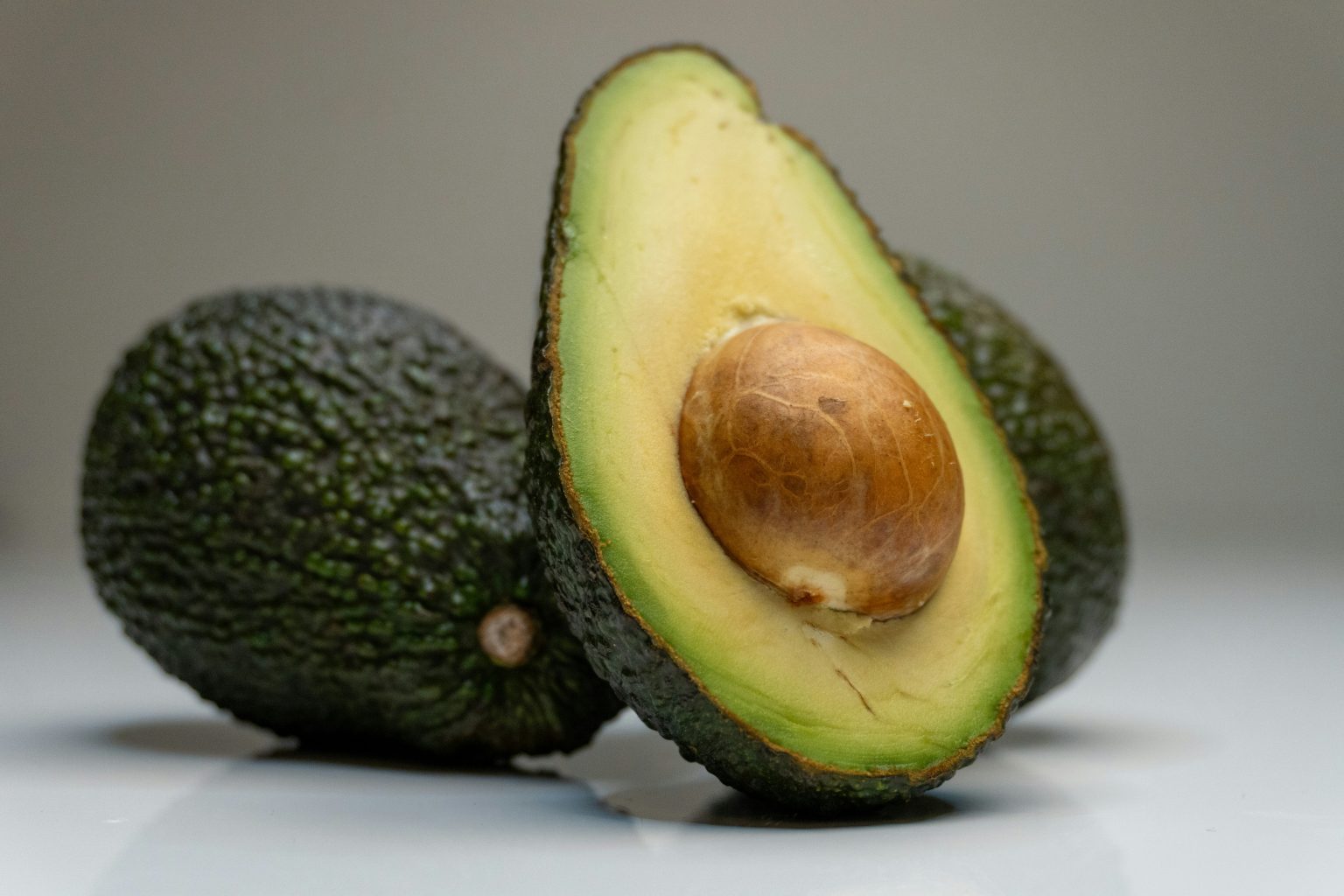 ¿El Aguacate es Fruta o Verdura? - Nutrición Compasiva